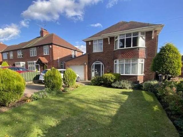 3 bedroom detached house for sale in Nursery Road Dinnington Sheffield S25 2QU S25
