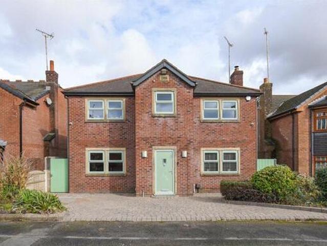 3 Bedroom Detached House For Sale In Smithy Bridge, Rochdale