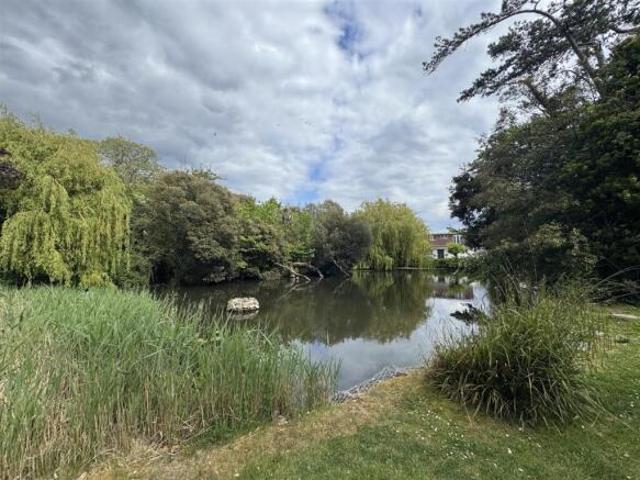3 bedroom detached house for sale in South Ferring, BN12