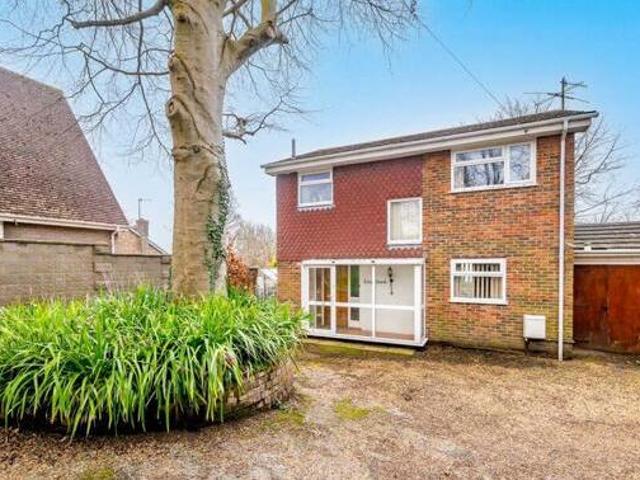3 Bedroom Detached House For Sale In South Heighton