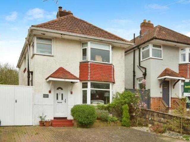 3 Bedroom Detached House For Sale In Southampton
