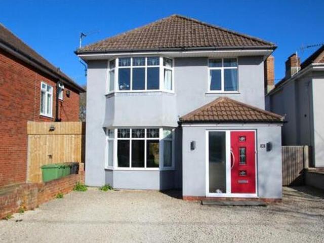 3 Bedroom Detached House For Sale In Southampton, Hampshire