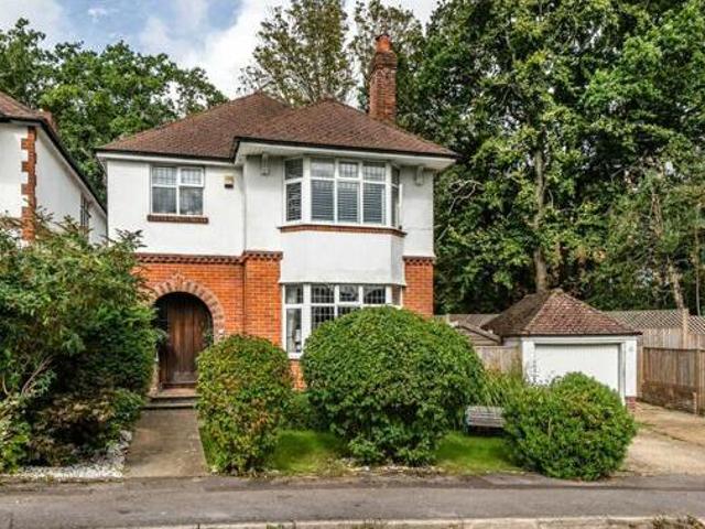 3 Bedroom Detached House For Sale In Southampton, Hampshire