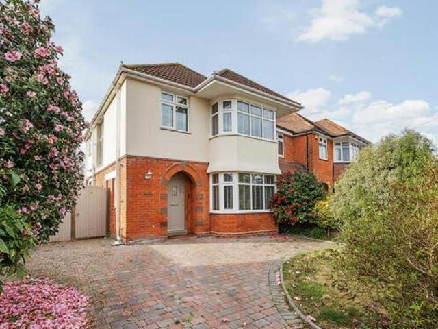 3 Bedroom Detached House For Sale In Southampton, Hampshire