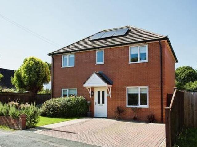 3 Bedroom Detached House For Sale In Southampton, Hampshire