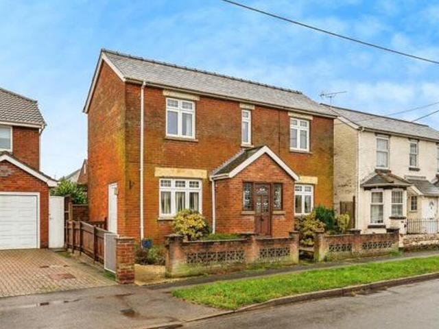 3 Bedroom Detached House For Sale In Southampton, Hampshire