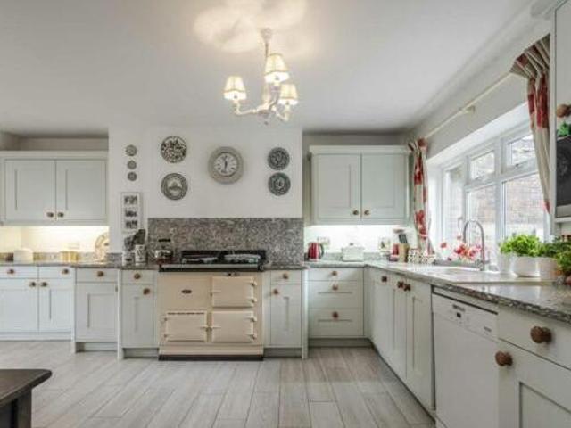 3 Bedroom Detached House For Sale In Southborough