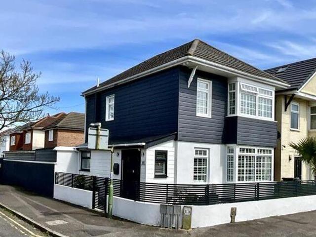 3 Bedroom Detached House For Sale In Southbourne