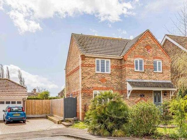 3 Bedroom Detached House For Sale In Southbourne