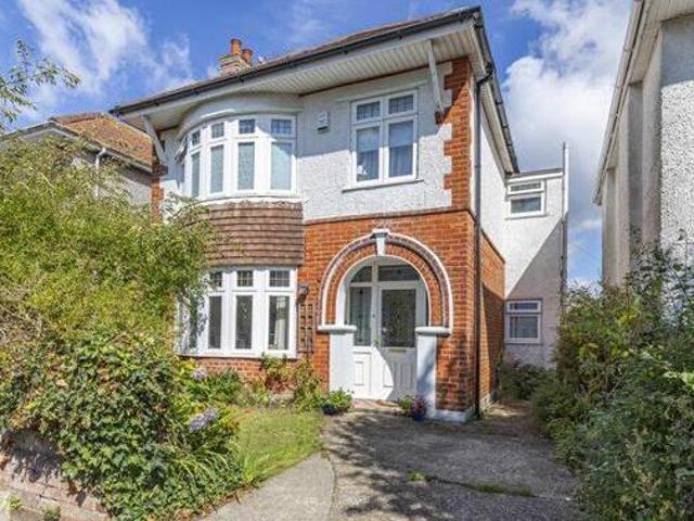 3 Bedroom Detached House For Sale In Southbourne