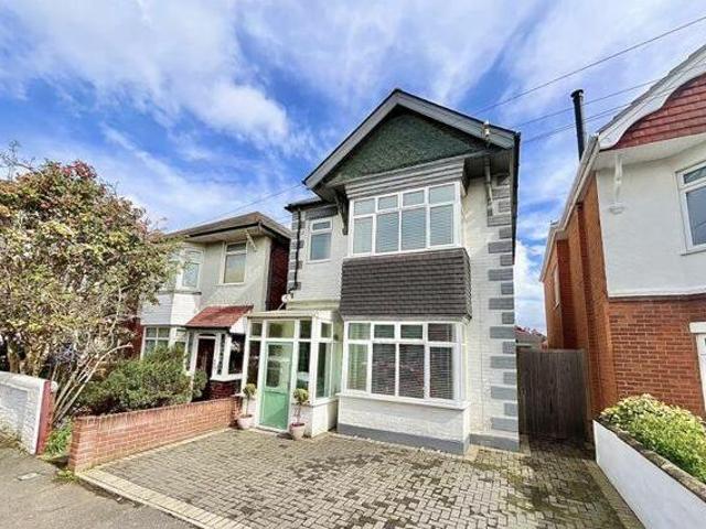 3 Bedroom Detached House For Sale In Southbourne