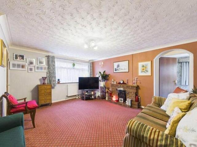 3 bedroom detached house for sale in Somerville Road, Worcester, Worcestershire, WR4
