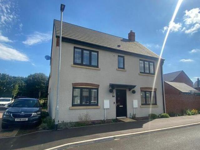 3 Bedroom Detached House For Sale In Saxilby