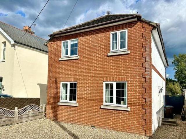 3 Bedroom Detached House For Sale In Sandhurst, Berkshire