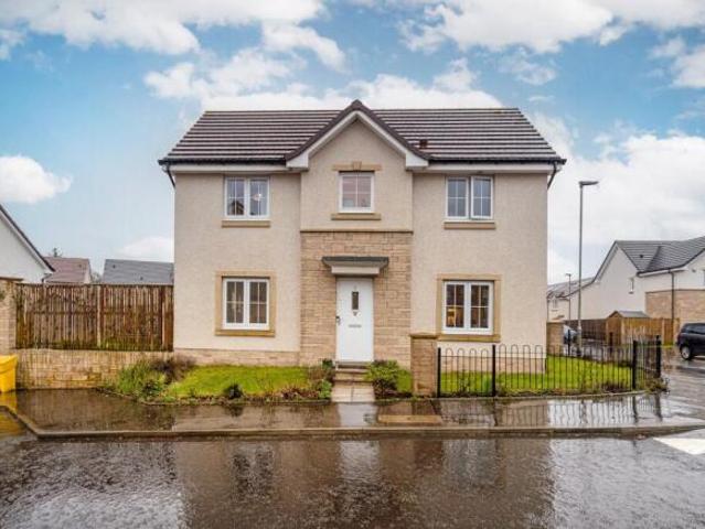 3 bedroom detached house for sale in Sandstone Crescent, Thornliebank, Glasgow, City, G46