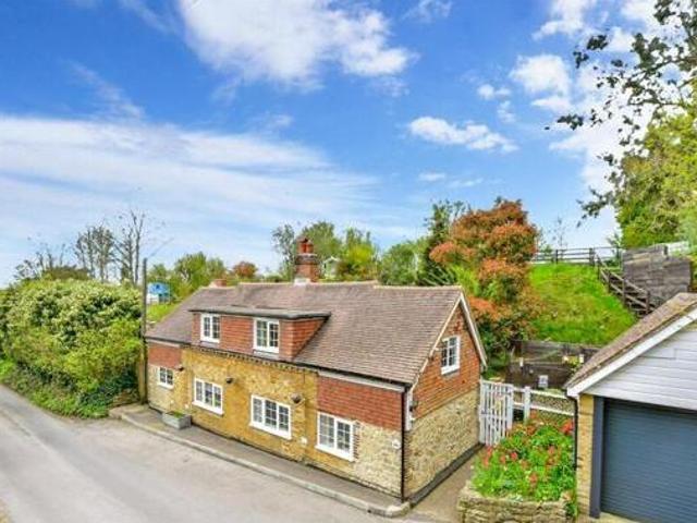 3 Bedroom Detached House For Sale In Sandway, Maidstone