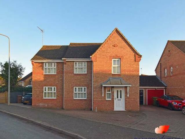 3 bedroom detached house for sale in Seathwaite Road King s Lynn PE30