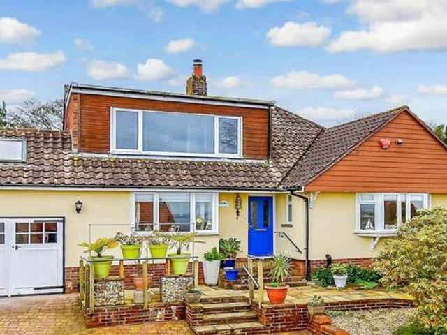 3 Bedroom Detached House For Sale In Seaview
