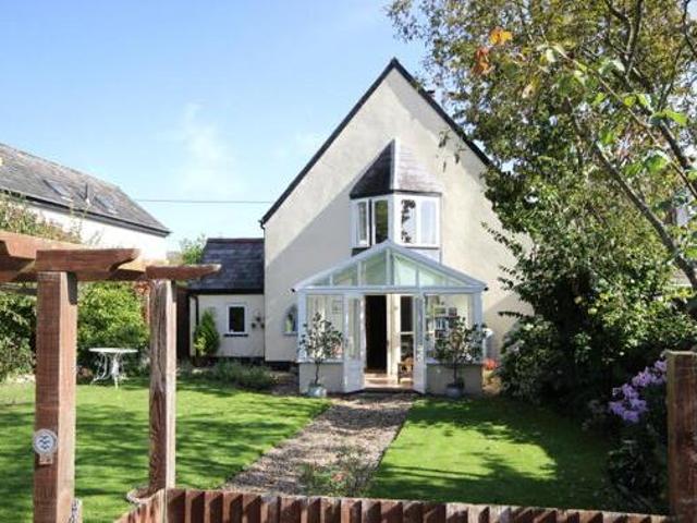 3 Bedroom Detached House For Sale In Selborne