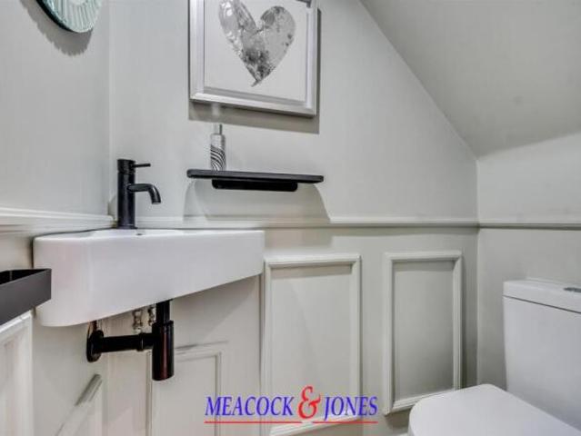 3 bedroom detached house for sale in Selwood Road, Brentwood, CM14