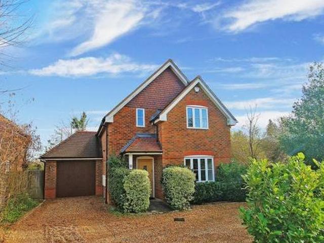 3 bedroom detached house for sale in Send Woking Surrey GU23 GU23