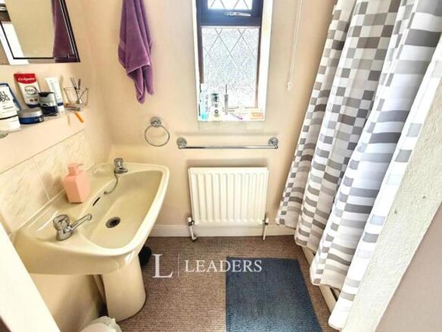 3 bedroom detached house for sale in Shatterstone, Northampton, Northamptonshire, NN4