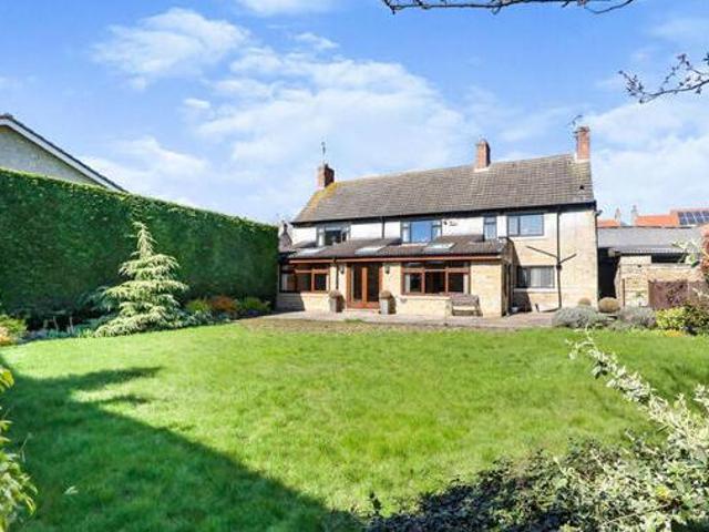 3 Bedroom Detached House For Sale In Sheffield, South Yorkshire