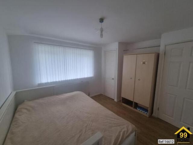 3 bedroom detached house for sale in Sheridan avenue, Caversham, Berkshire, RG4