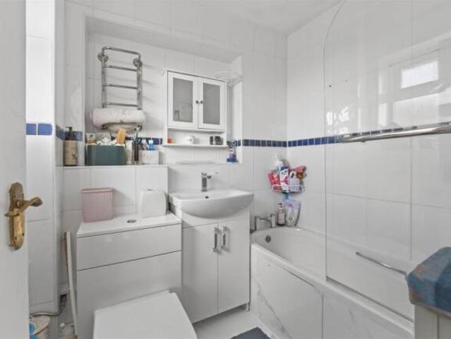 3 bedroom detached house for sale in Sherwood Avenue, Kingsthorpe, NN2