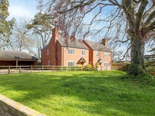 3 Bedroom Detached House For Sale In Shottery Village