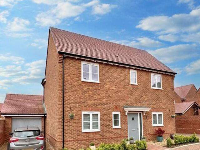 3 Bedroom Detached House For Sale In Shrivenham