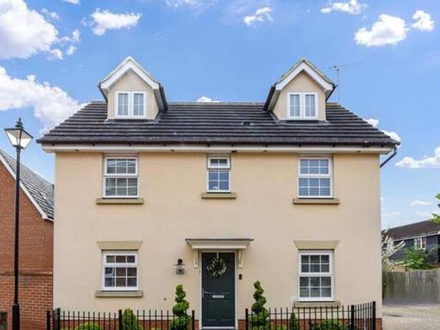 3 Bedroom Detached House For Sale In Sittingbourne