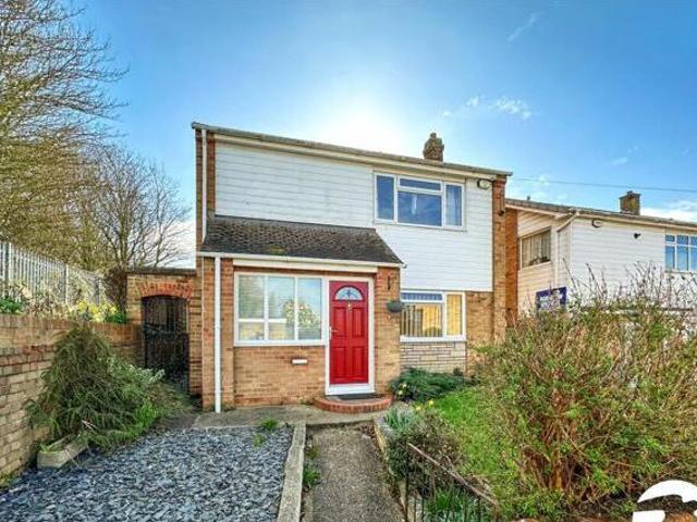 3 Bedroom Detached House For Sale In Sittingbourne, Kent