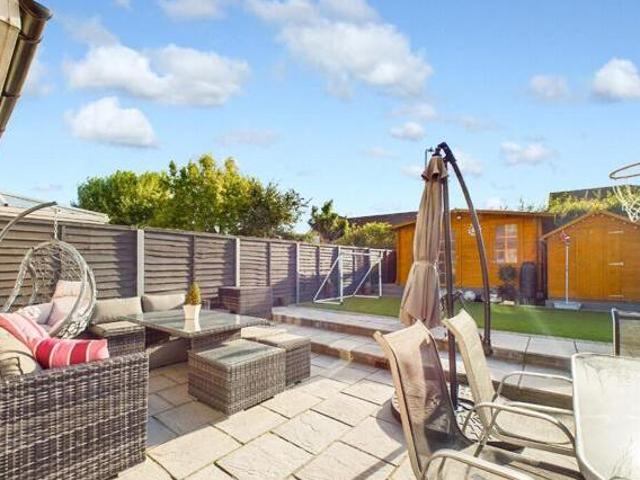 3 Bedroom Detached House For Sale In Sittingbourne, Kent