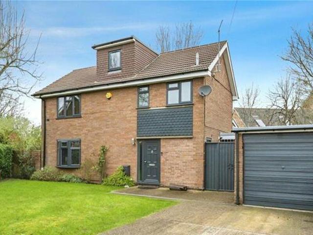 3 Bedroom Detached House For Sale In Slough