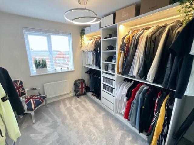3 bedroom detached house for sale in Spitfire Road, Sheffield, S13 7AD, S13