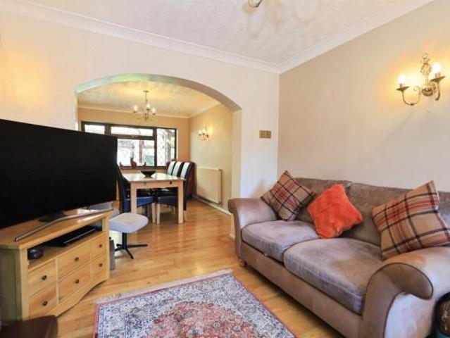 3 bedroom detached house for sale in Springfield Road, Bilston, WV14