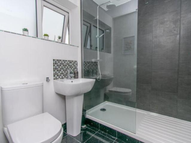 3 bedroom detached house for sale in Springwell Lane, Whetstone, Leicester, LE8 6LT, LE8
