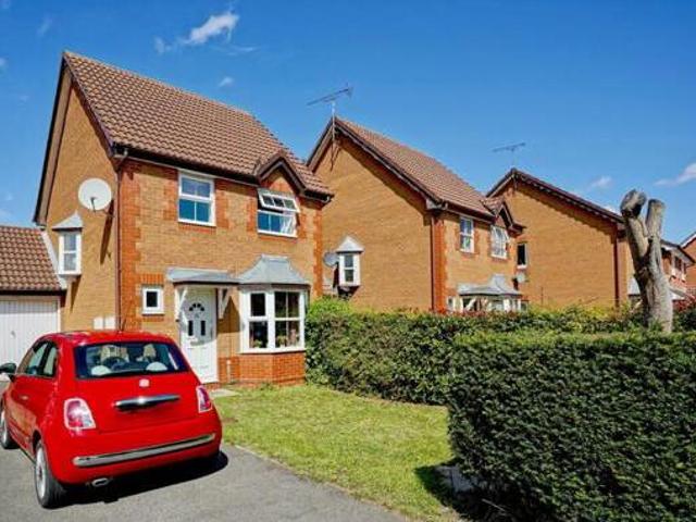 3 Bedroom Detached House For Sale In Stukeley Meadows, Huntingdon