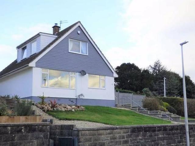 3 bedroom detached house for sale in STUNNING HOME WITH FANTASTIC VIEWS BS22