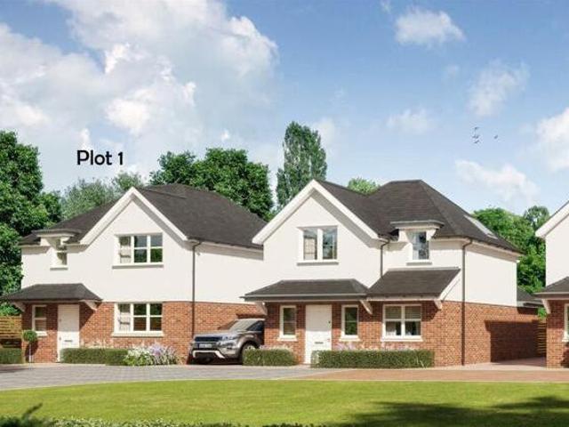 3 Bedroom Detached House For Sale In Sturminster Marshall
