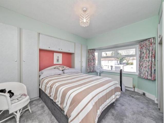 3 bedroom detached house for sale in St. Annes Road, London Colney, St. Albans, AL2