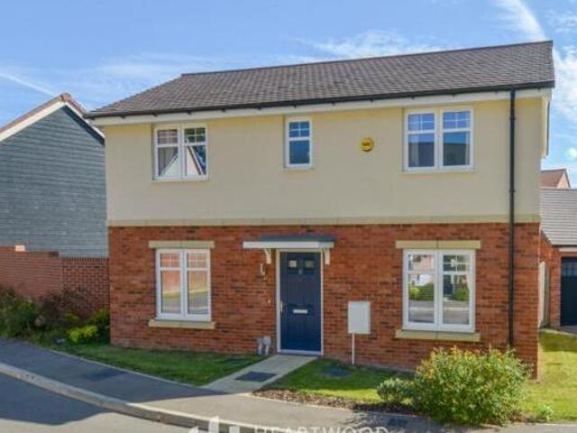 3 Bedroom Detached House For Sale In St Albans, Hertfordshire