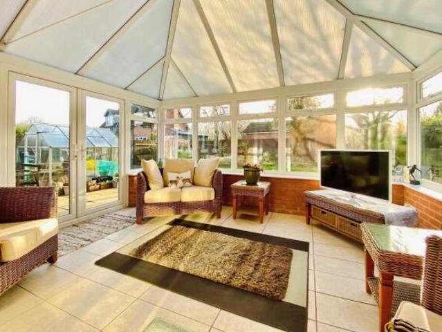 3 bedroom detached house for sale in St Hildas Close, Syston, LE7