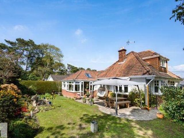 3 Bedroom Detached House For Sale In St Ives, Ringwood