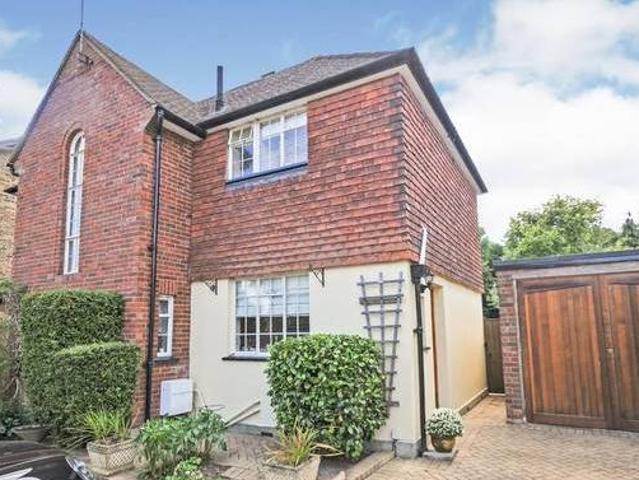 3 bedroom detached house for sale in St Johns Road Sidcup DA14 4HA DA14