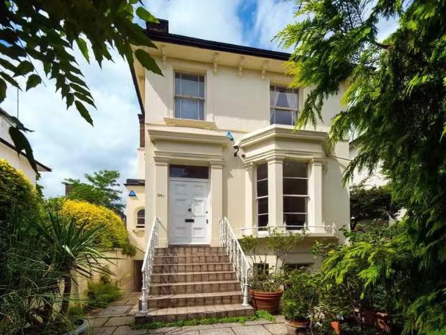 3 bedroom detached house for sale in St. John's Wood Terrace.