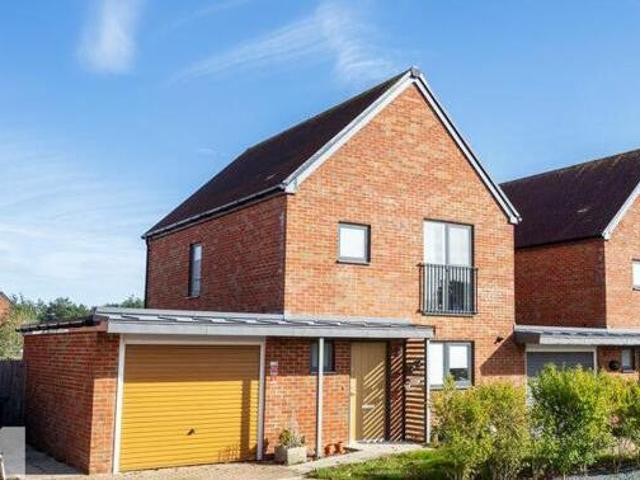 3 Bedroom Detached House For Sale In St Leonards