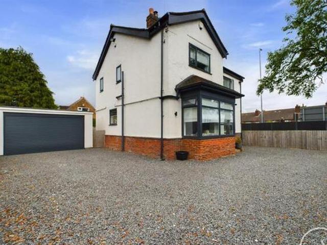 3 Bedroom Detached House For Sale In Stanningley