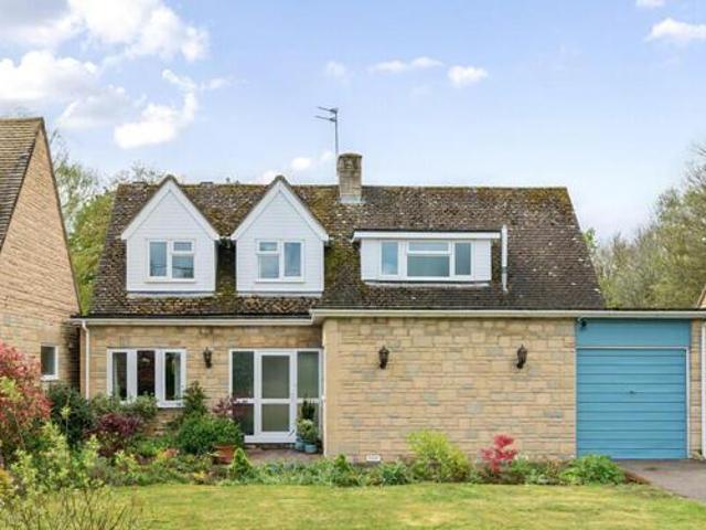 3 Bedroom Detached House For Sale In Standlake
